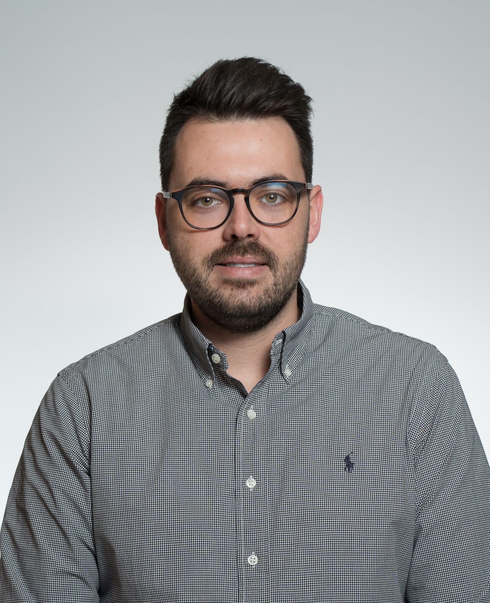 Kontinuierlich geht der Generationenwechsel in der Jakob Becker Gruppe weiter. › Jakob Becker